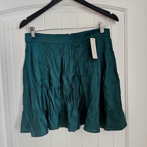 Francesca's Collections | Skirts | Nwt Francescas Emerald Green Satin ...